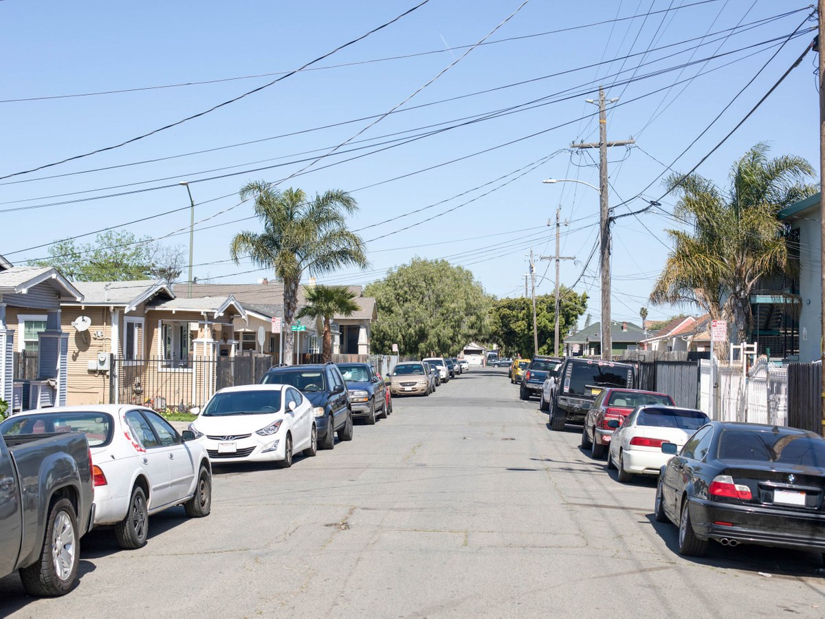 Elmhurst Park, Oakland CA - Neighborhood Guide | Trulia